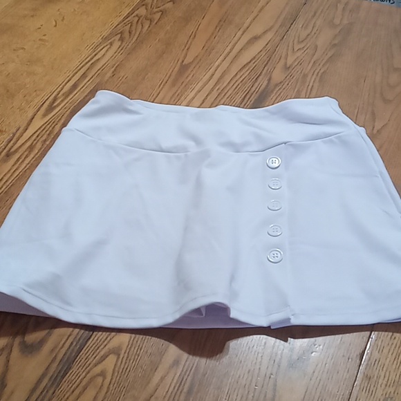 HALARA | Skirts | Halara Women Skirt Medium Athleticwear White Exercise ...
